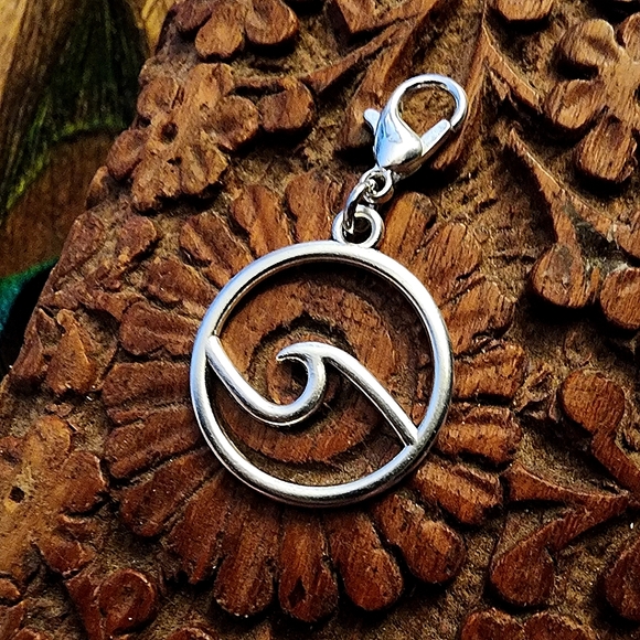 The Moody Goddess | Jewelry | 525 Ocean Wave Charm For Bracelet ...
